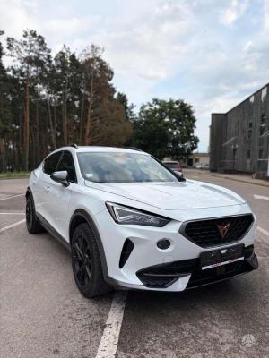 Белый Cupra Formentor 2022 в Утена, объемом двигателя 1.50 л и пробегом 76 тыс. км за 19800 €, фото 3 на AUTOMOTO.COM.LV