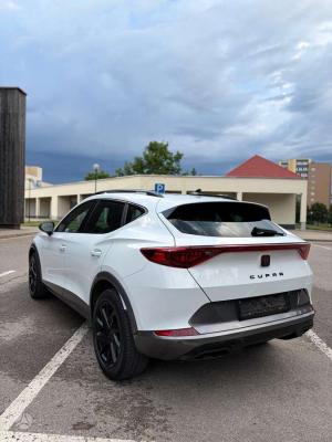 Белый Cupra Formentor 2022 в Утена, объемом двигателя 1.50 л и пробегом 76 тыс. км за 19800 €, фото 5 на AUTOMOTO.COM.LV