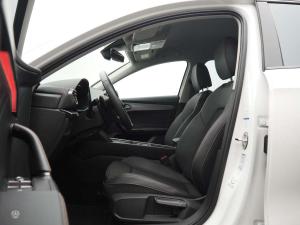 White Cupra Formentor 2022 in Vilnius, with an engine capacity of 1.40 L and mileage of 37 thousand km for 22900 €, photo 9 on AUTOMOTO.COM.LV
