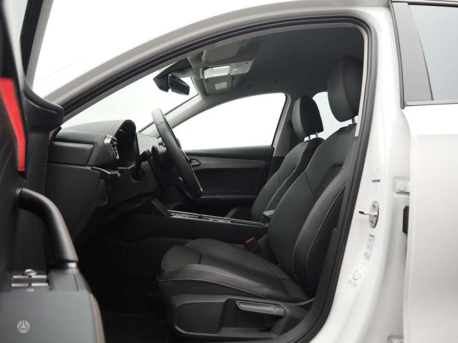 White Cupra Formentor 2022 in Vilnius, with an engine capacity of 1.40 L and mileage of 37 thousand km for 22900 €, photo 9 on AUTOMOTO.COM.LV