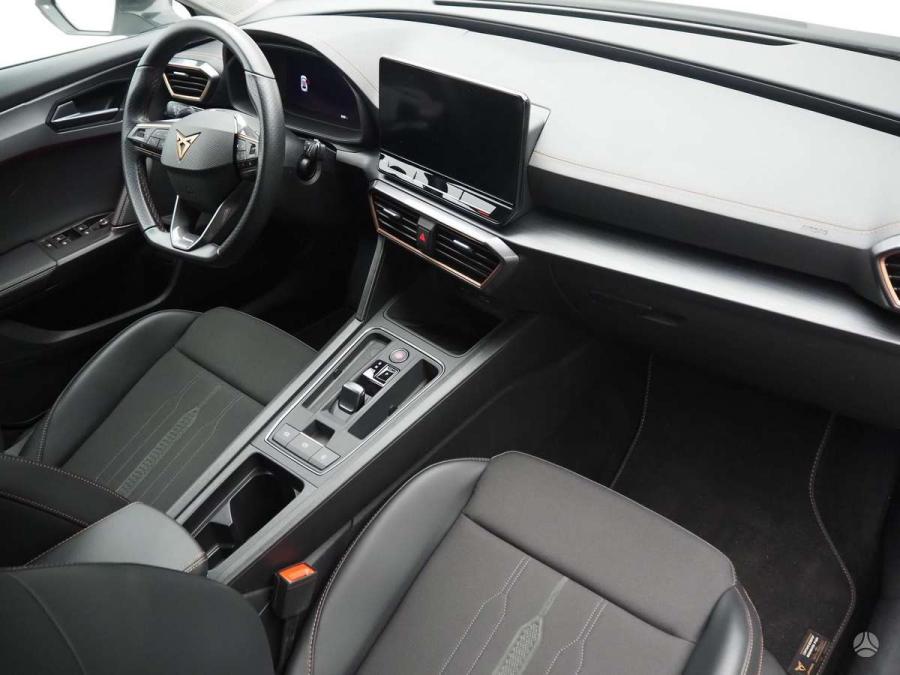 White Cupra Formentor 2022 in Vilnius, with an engine capacity of 1.40 L and mileage of 37 thousand km for 22900 €, photo 13 on AUTOMOTO.COM.LV