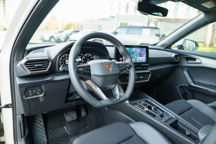 Белый Cupra Formentor 2022 в Вильнюс, объемом двигателя 1.50 л и пробегом 73 тыс. км за 22800 €, фото 20 на AUTOMOTO.COM.LV