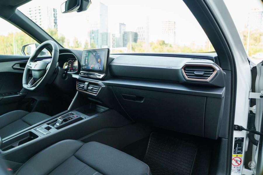 Белый Cupra Formentor 2022 в Вильнюс, объемом двигателя 1.50 л и пробегом 73 тыс. км за 22800 €, фото 23 на AUTOMOTO.COM.LV