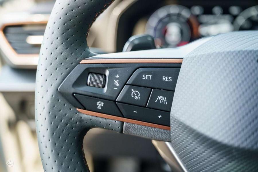 Белый Cupra Formentor 2022 в Вильнюс, объемом двигателя 1.50 л и пробегом 73 тыс. км за 22800 €, фото 29 на AUTOMOTO.COM.LV