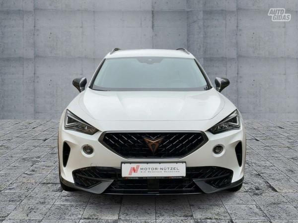 White Cupra Formentor 2023 in Kaunas, with an engine capacity of 1.40 L and mileage of 40 thousand km for 27972 €, photo 3 on AUTOMOTO.COM.LV