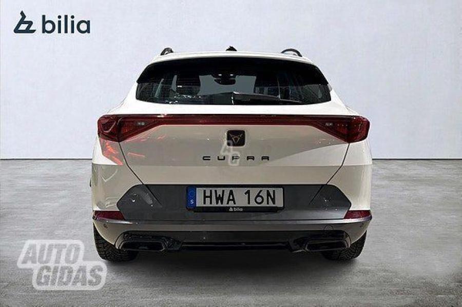 White Cupra Formentor 2023 in Kaunas, with an engine capacity of 0.00 L and mileage of 29 thousand km for 28482 €, photo 6 on AUTOMOTO.COM.LV