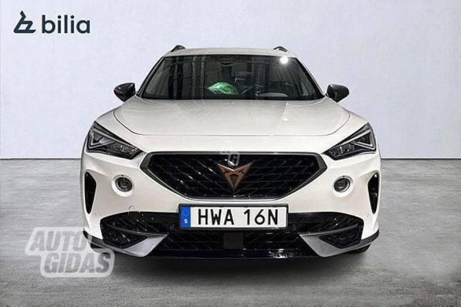 White Cupra Formentor 2023 in Kaunas, with an engine capacity of 0.00 L and mileage of 29 thousand km for 28482 €, photo 7 on AUTOMOTO.COM.LV