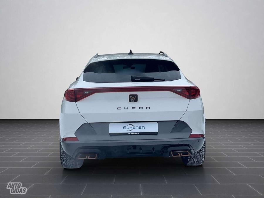 Белый Cupra Formentor 2023 в Каунас, объемом двигателя 1.40 л и пробегом 22 тыс. км за 33197 €, фото 6 на AUTOMOTO.COM.LV