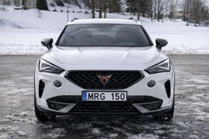 Белый Cupra Formentor 2023 в Клайпеда, объемом двигателя 1.50 л и пробегом 62 тыс. км за 25450 €, фото  на AUTOMOTO.COM.LV