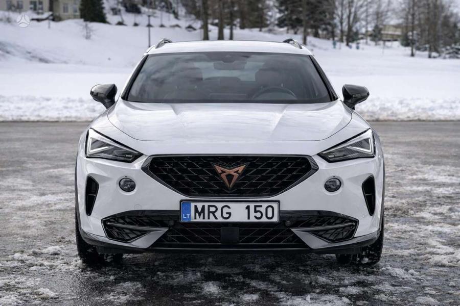 Balts Cupra Formentor 2023 Klaipėda, ar dzinēja tilpumu 1.50 L un nobraukumu 62 tūkst. km par 25450 €, foto 1 vietnē AUTOMOTO.COM.LV