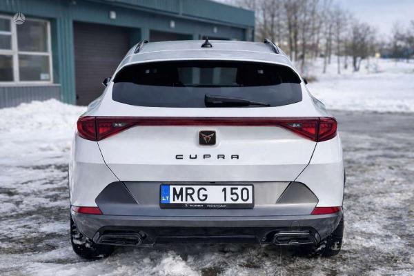 Balts Cupra Formentor 2023 Klaipėda, ar dzinēja tilpumu 1.50 L un nobraukumu 62 tūkst. km par 25450 €, foto 6 vietnē AUTOMOTO.COM.LV