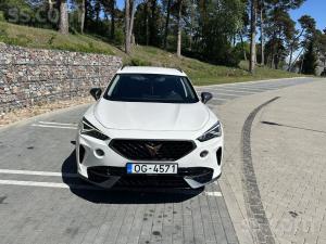 White Cupra Formentor 2023 in Riga, with an engine capacity of 1.40 L and mileage of 62 thousand km for 25500 €, photo 3 on AUTOMOTO.COM.LV