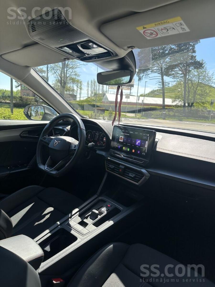 White Cupra Formentor 2023 in Riga, with an engine capacity of 1.40 L and mileage of 62 thousand km for 25500 €, photo 9 on AUTOMOTO.COM.LV