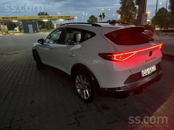 Balts Cupra Formentor 2023 Rīga, ar dzinēja tilpumu 1.40 L un nobraukumu 63 tūkst. km par 25000 €, foto 5 vietnē AUTOMOTO.COM.LV