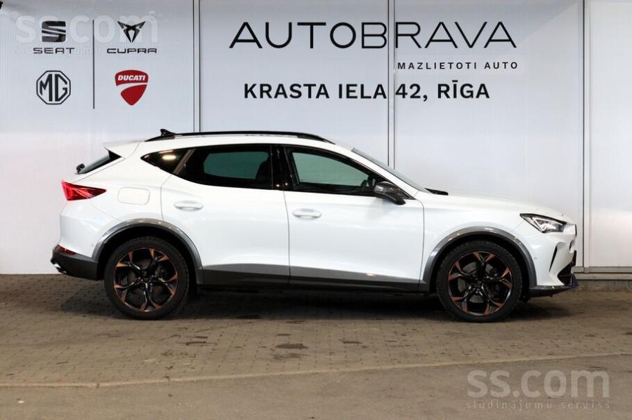 Balts Cupra Formentor 2023 Rīga, ar dzinēja tilpumu 1.40 L un nobraukumu 45 tūkst. km par 28990 €, foto 6 vietnē AUTOMOTO.COM.LV
