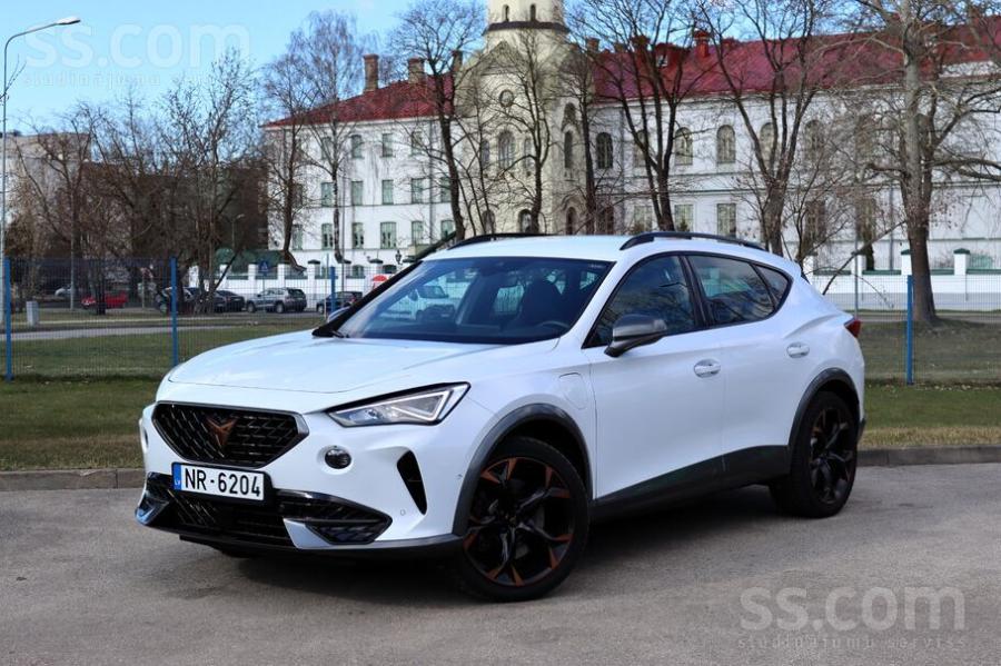 Balts Cupra Formentor 2023 Rīga, ar dzinēja tilpumu 1.40 L un nobraukumu 45 tūkst. km par 28990 €, foto 34 vietnē AUTOMOTO.COM.LV