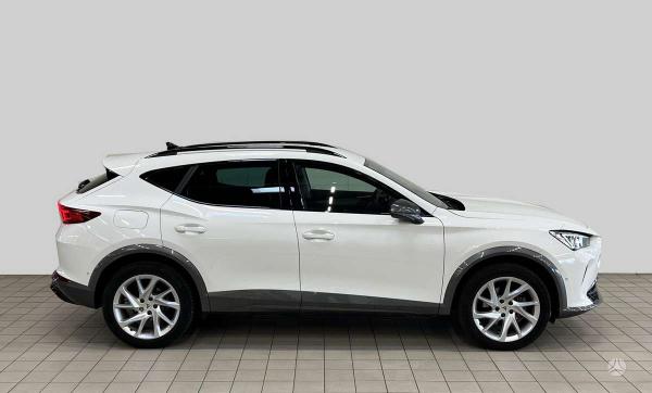 Белый Cupra Formentor 2023 в Каунас, объемом двигателя 1.40 л и пробегом 52 тыс. км за 24800 €, фото 3 на AUTOMOTO.COM.LV
