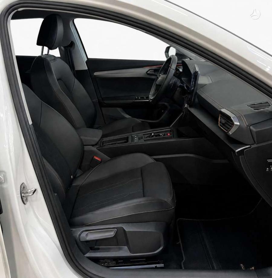 Balts Cupra Formentor 2023 Kauņa, ar dzinēja tilpumu 1.40 L un nobraukumu 52 tūkst. km par 24800 €, foto 7 vietnē AUTOMOTO.COM.LV