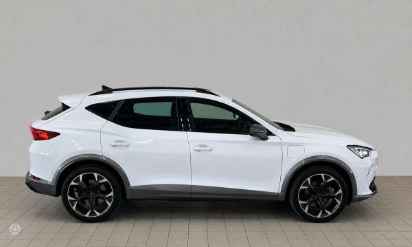 Белый Cupra Formentor 2023 в Каунас, объемом двигателя 1.40 л и пробегом 40 тыс. км за 26500 €, фото 3 на AUTOMOTO.COM.LV
