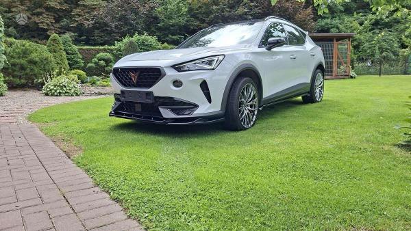 Белый Cupra Formentor 2023 в Шяуляй, объемом двигателя 1.97 л и пробегом 52 тыс. км за 23750 €, фото 4 на AUTOMOTO.COM.LV