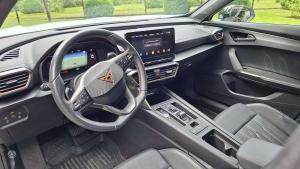White Cupra Formentor 2023 in Siauliai, with an engine capacity of 1.97 L and mileage of 52 thousand km for 23750 €, photo 15 on AUTOMOTO.COM.LV