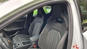 White Cupra Formentor 2023 in Siauliai, with an engine capacity of 1.97 L and mileage of 52 thousand km for 23750 €, photo 16 on AUTOMOTO.COM.LV