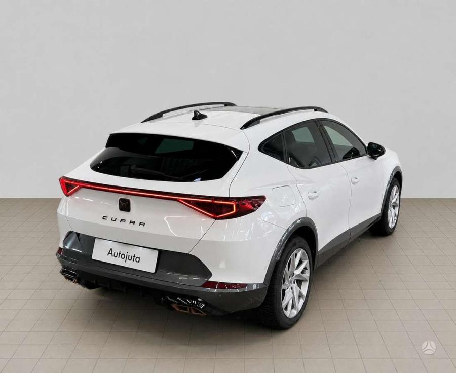 Белый Cupra Formentor 2023 в Каунас, объемом двигателя 1.40 л и пробегом 53 тыс. км за 25600 €, фото 5 на AUTOMOTO.COM.LV