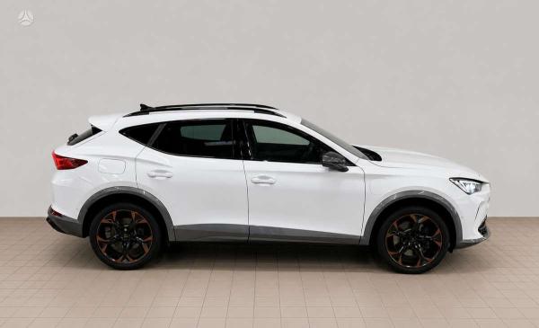 Белый Cupra Formentor 2023 в Каунас, объемом двигателя 1.40 л и пробегом 40 тыс. км за 26500 €, фото 3 на AUTOMOTO.COM.LV