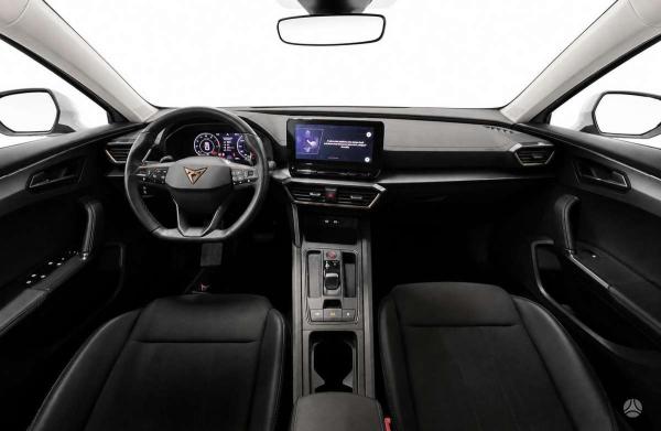 White Cupra Formentor 2023 in Kaunas, with an engine capacity of 1.50 L and mileage of 38 thousand km for 22800 €, photo 8 on AUTOMOTO.COM.LV