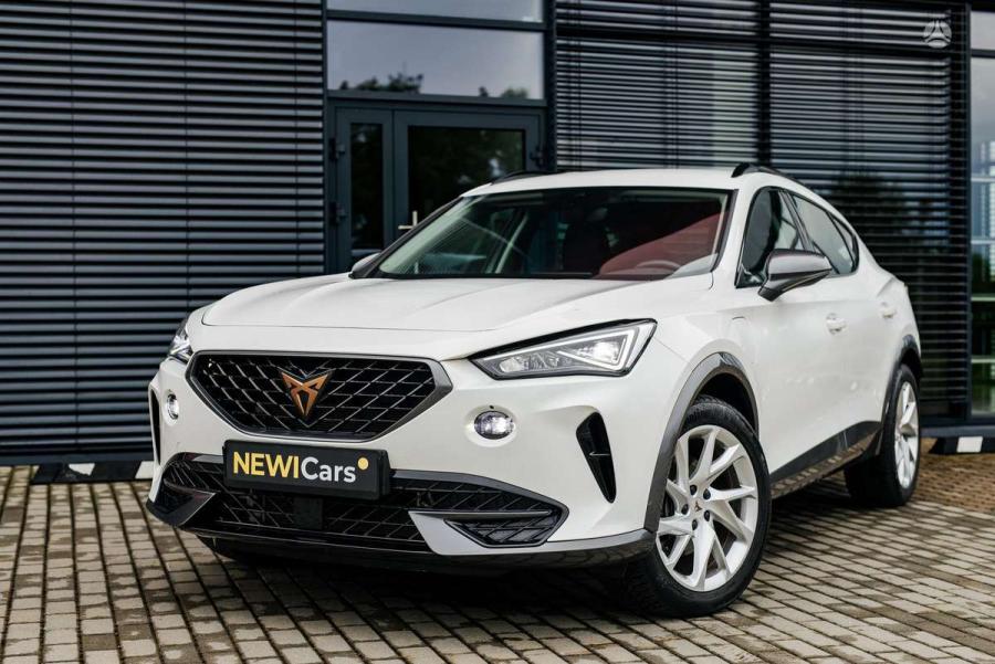 Белый Cupra Formentor 2023 в Плунге, объемом двигателя 1.40 л и пробегом 18 тыс. км за 22900 €, фото 1 на AUTOMOTO.COM.LV