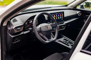 Белый Cupra Formentor 2023 в Плунге, объемом двигателя 1.40 л и пробегом 18 тыс. км за 22900 €, фото 16 на AUTOMOTO.COM.LV