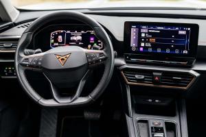 Белый Cupra Formentor 2023 в Плунге, объемом двигателя 1.40 л и пробегом 18 тыс. км за 22900 €, фото 18 на AUTOMOTO.COM.LV