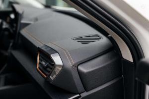 Белый Cupra Formentor 2023 в Плунге, объемом двигателя 1.40 л и пробегом 18 тыс. км за 22900 €, фото 30 на AUTOMOTO.COM.LV