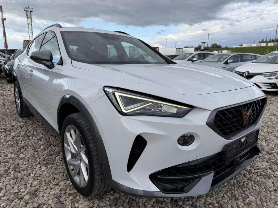 Белый Cupra Formentor 2023 в Вильнюс, объемом двигателя 1.50 л и пробегом 127 тыс. км за 19239 €, фото 8 на AUTOMOTO.COM.LV