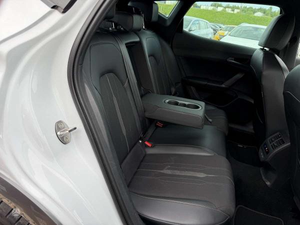 Balts Cupra Formentor 2023 Viļņa, ar dzinēja tilpumu 1.50 L un nobraukumu 127 tūkst. km par 19239 €, foto 10 vietnē AUTOMOTO.COM.LV