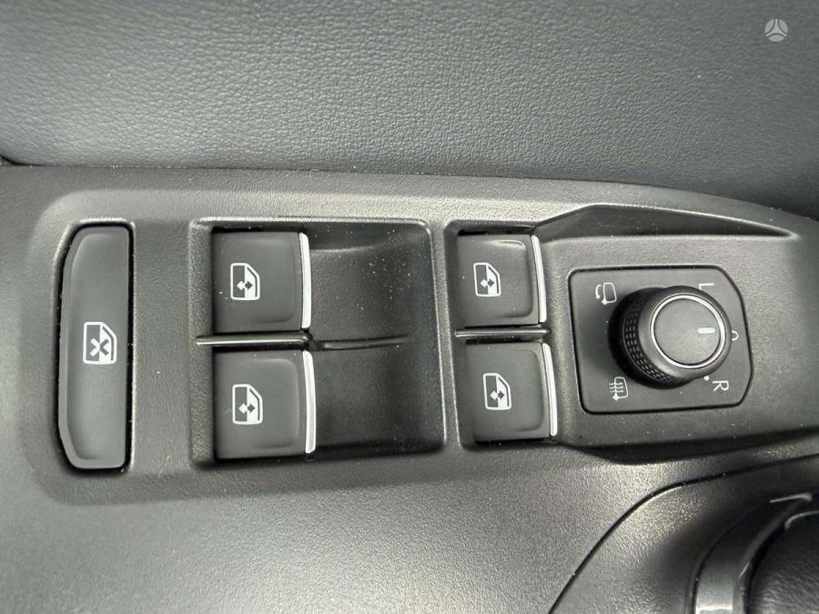 Белый Cupra Formentor 2023 в Вильнюс, объемом двигателя 1.50 л и пробегом 127 тыс. км за 19239 €, фото 16 на AUTOMOTO.COM.LV