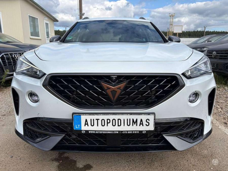 Balts Cupra Formentor 2023 Viļņa, ar dzinēja tilpumu 1.40 L un nobraukumu 18 tūkst. km par 24500 €, foto 5 vietnē AUTOMOTO.COM.LV