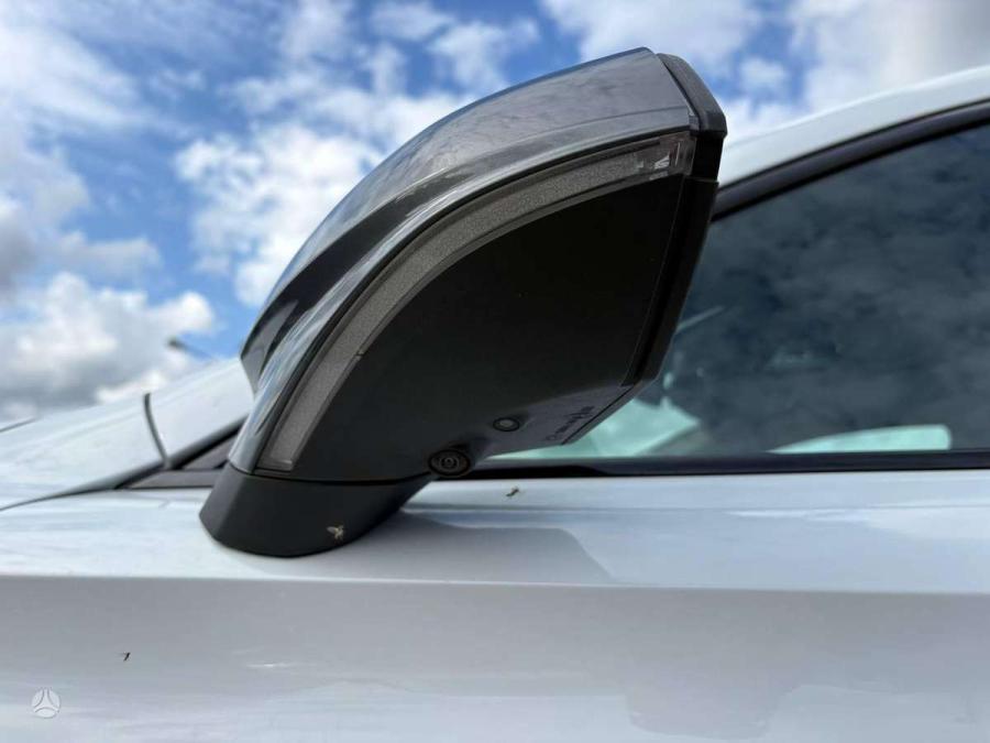 Balts Cupra Formentor 2023 Viļņa, ar dzinēja tilpumu 1.40 L un nobraukumu 18 tūkst. km par 24500 €, foto 13 vietnē AUTOMOTO.COM.LV