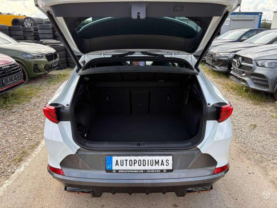 Balts Cupra Formentor 2023 Viļņa, ar dzinēja tilpumu 1.40 L un nobraukumu 18 tūkst. km par 24500 €, foto 35 vietnē AUTOMOTO.COM.LV