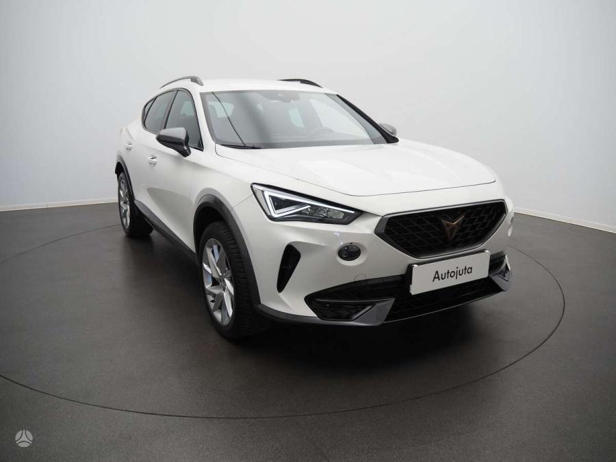 Белый Cupra Formentor 2023 в Вильнюс, объемом двигателя 1.50 л и пробегом 55 тыс. км за 23500 €, фото 4 на AUTOMOTO.COM.LV
