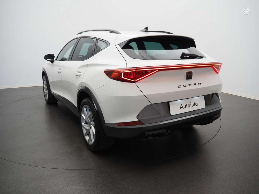 Белый Cupra Formentor 2023 в Вильнюс, объемом двигателя 1.50 л и пробегом 55 тыс. км за 23500 €, фото 7 на AUTOMOTO.COM.LV