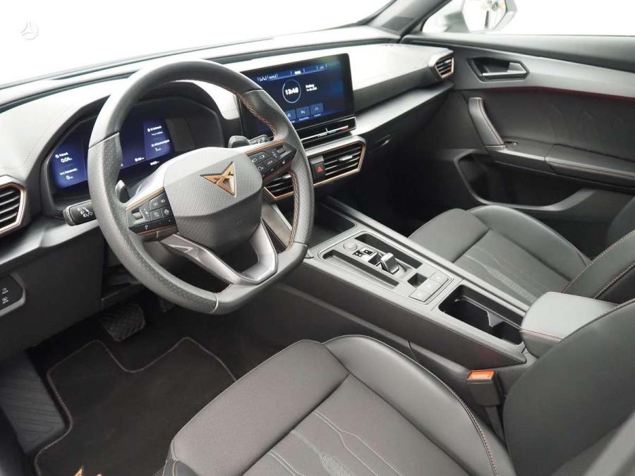Белый Cupra Formentor 2023 в Вильнюс, объемом двигателя 1.50 л и пробегом 55 тыс. км за 23500 €, фото 10 на AUTOMOTO.COM.LV