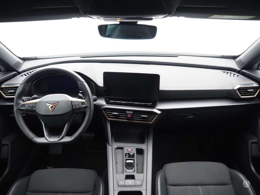 Белый Cupra Formentor 2023 в Вильнюс, объемом двигателя 1.50 л и пробегом 55 тыс. км за 23500 €, фото 17 на AUTOMOTO.COM.LV