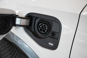 White Cupra Formentor 2023 in Vilnius, with an engine capacity of 1.40 L and mileage of 21 thousand km for 24850 €, photo 21 on AUTOMOTO.COM.LV