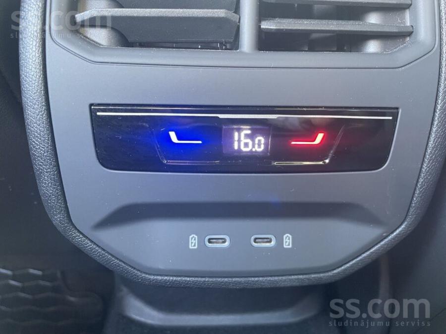 Balts Cupra Formentor 2023 Rīga, ar dzinēja tilpumu 2.00 L un nobraukumu 30 tūkst. km par 28000 €, foto 12 vietnē AUTOMOTO.COM.LV