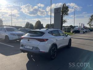 Balts Cupra Formentor 2023 Rīga, ar dzinēja tilpumu 2.00 L un nobraukumu 30 tūkst. km par 28000 €, foto 14 vietnē AUTOMOTO.COM.LV