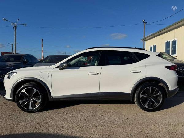 Белый Cupra Formentor 2023 в Вильнюс, объемом двигателя 1.40 л и пробегом 24 тыс. км за 23500 €, фото 3 на AUTOMOTO.COM.LV