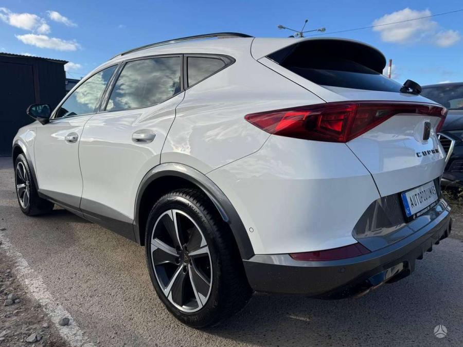 Белый Cupra Formentor 2023 в Вильнюс, объемом двигателя 1.40 л и пробегом 24 тыс. км за 23500 €, фото 4 на AUTOMOTO.COM.LV