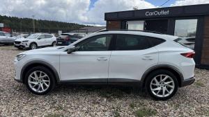 White Cupra Formentor 2023 in Vilnius, with an engine capacity of 1.50 L and mileage of 107 thousand km for 18634 €, photo 4 on AUTOMOTO.COM.LV