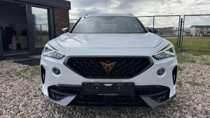 White Cupra Formentor 2023 in Vilnius, with an engine capacity of 1.50 L and mileage of 107 thousand km for 18634 €, photo 9 on AUTOMOTO.COM.LV